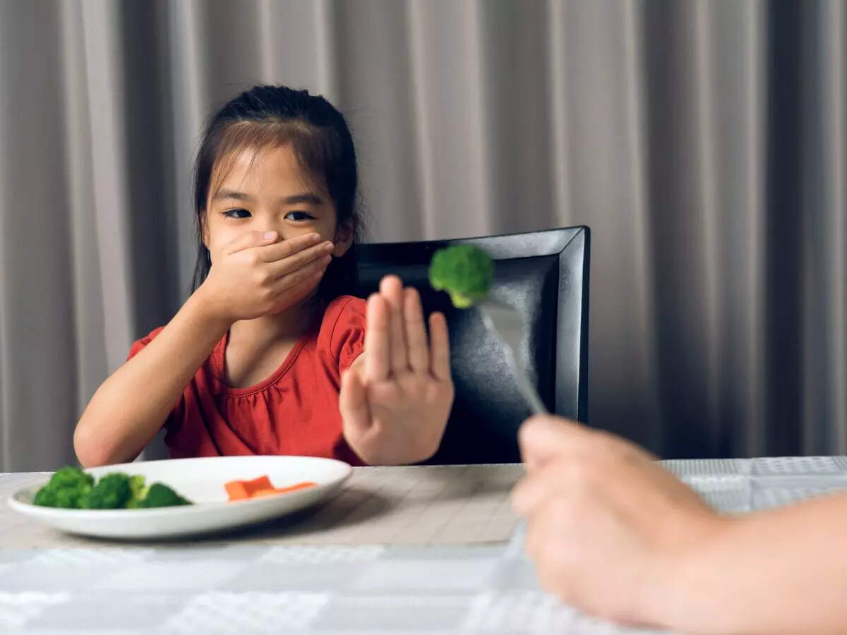 Smart ways to make your kids eat leafy greens