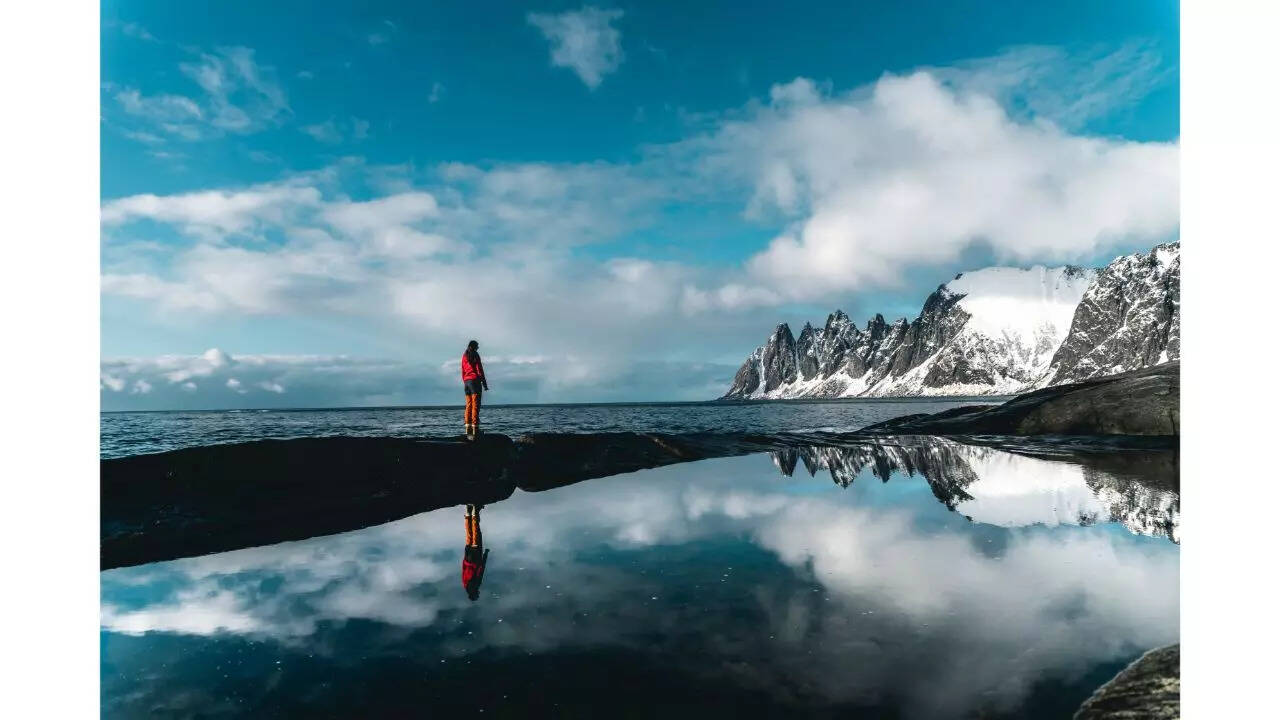 Watch: Alaskan citizens enjoy see-through lakes, netizens amazed ...