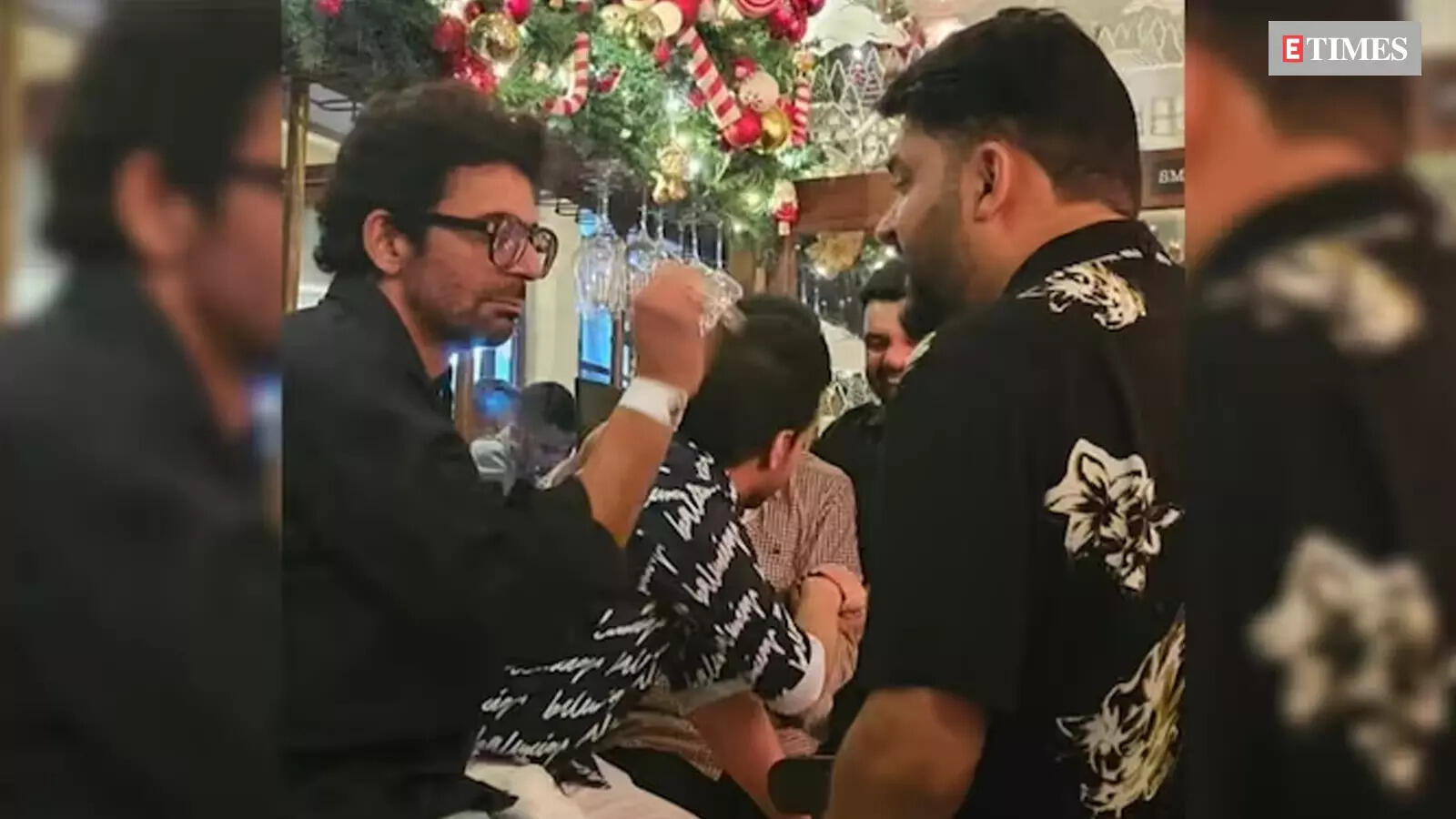 VIRAL! Kapil Sharma and Sunil Grover caught in a candid moment at ...