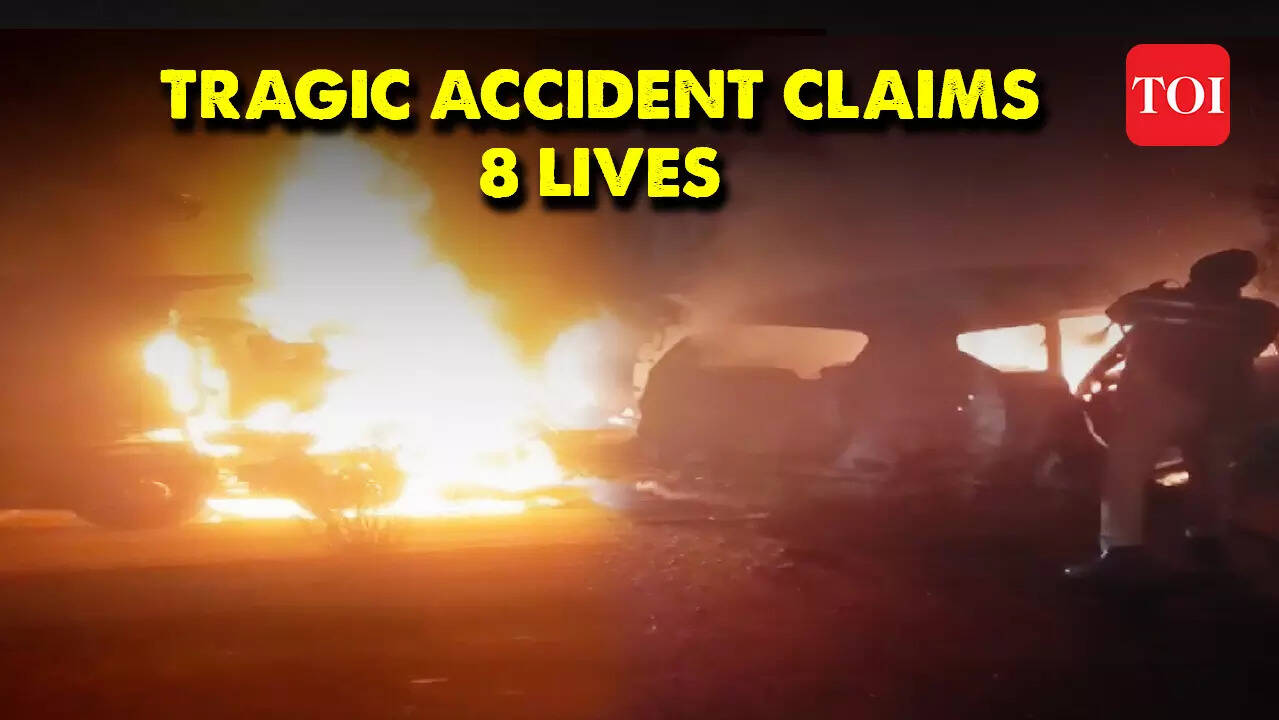 Tragic accident in Bareilly: 8 killed as car catches fire after head-on ...