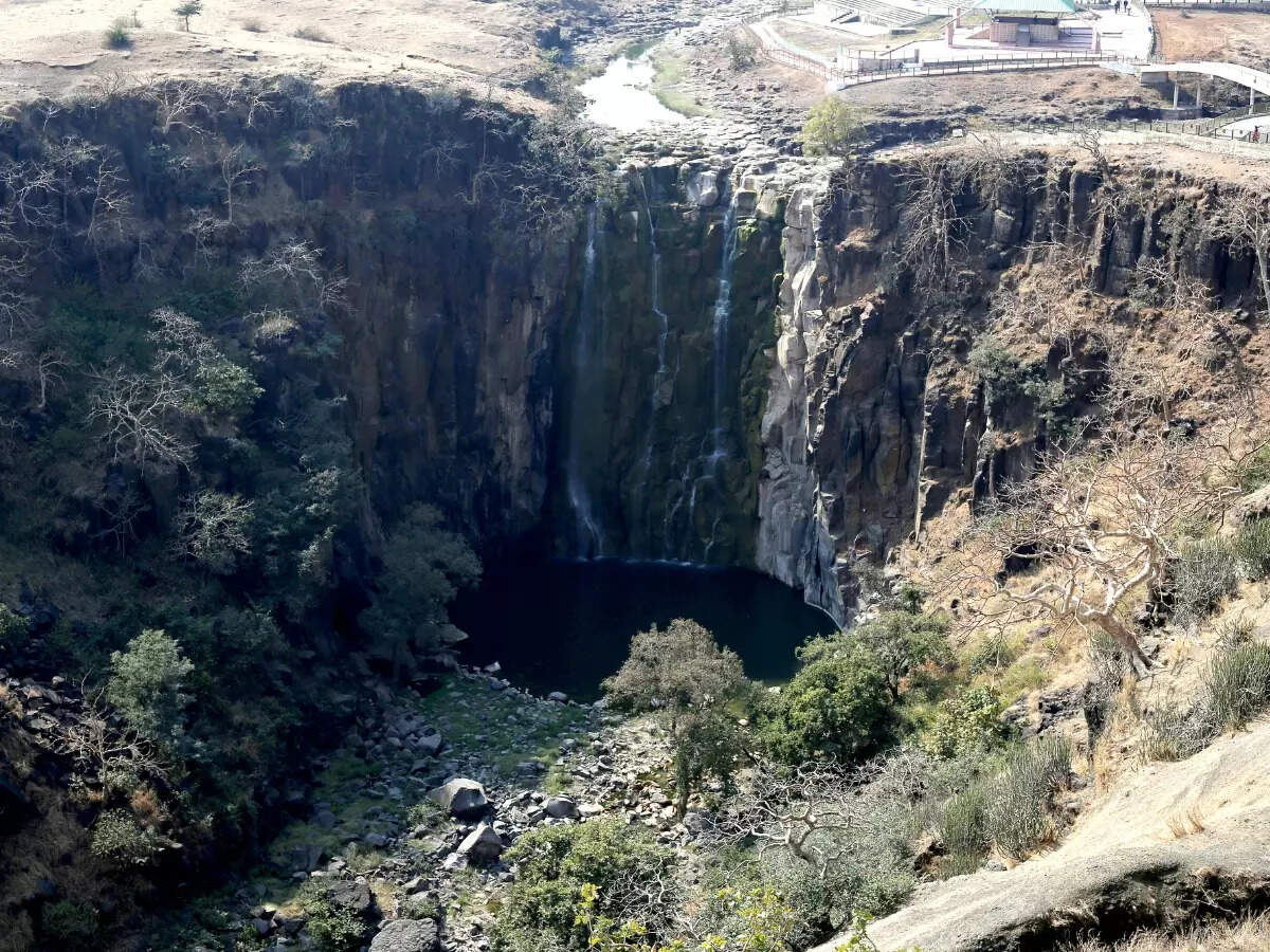 Madhya Pradesh: The splendour of Patalpani Falls, Indore - Times of ...