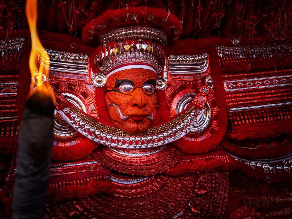 Year-end celebrations in Kerala: The vibrant Cochin Carnival, Kochi ...