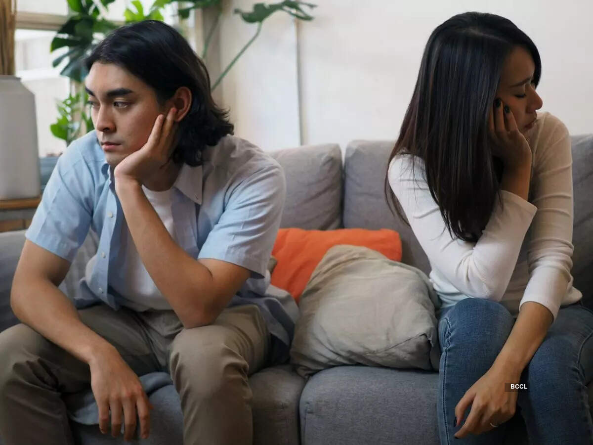 6 toxic dating trends of 2023 that are best left behind