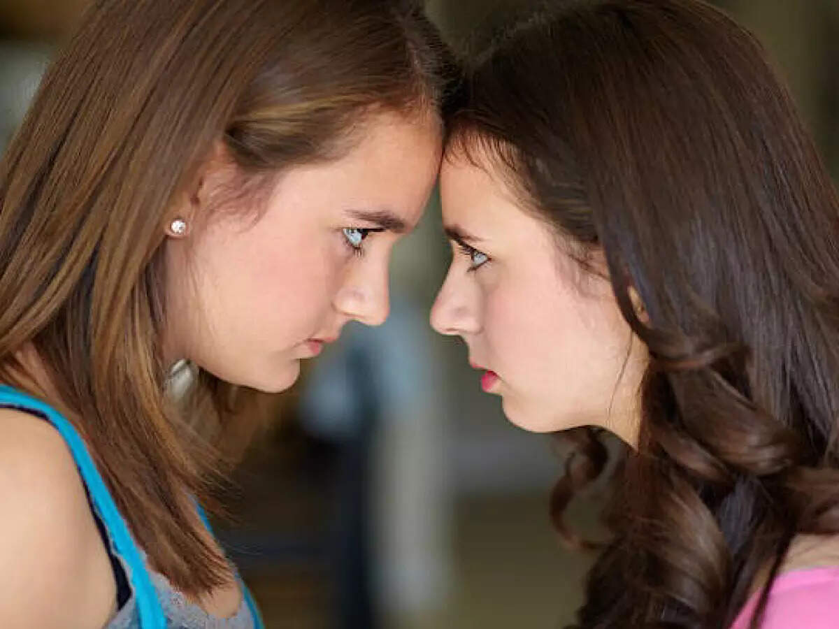 Have a jealous sibling? This article is for you