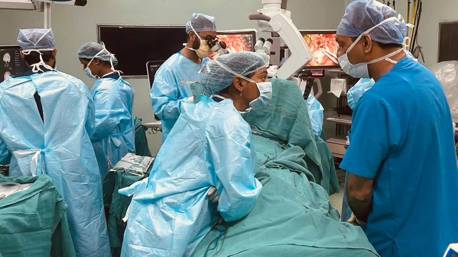 Visuals from inside the OT as surgery is performed on Akshita Yadav