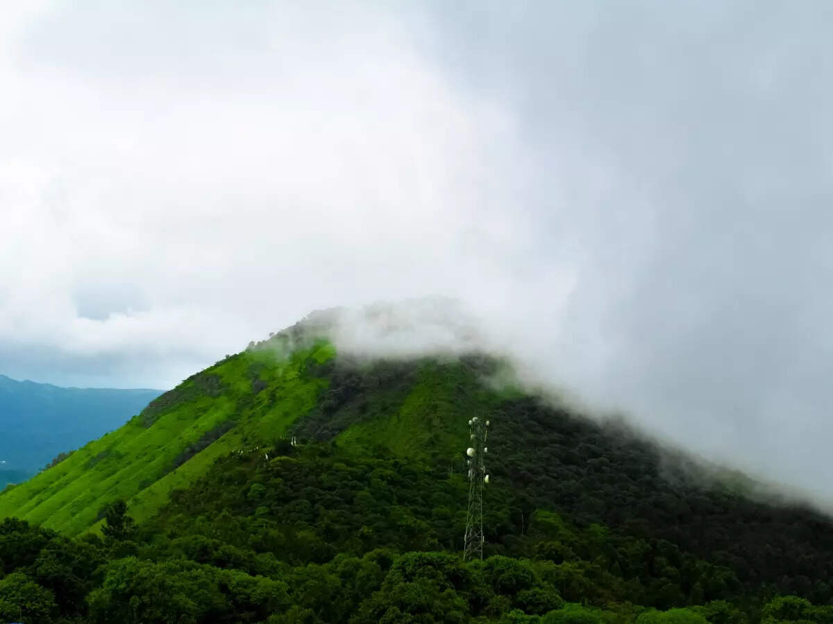 Best trekking destinations in Karnataka to escape the biting cold of ...