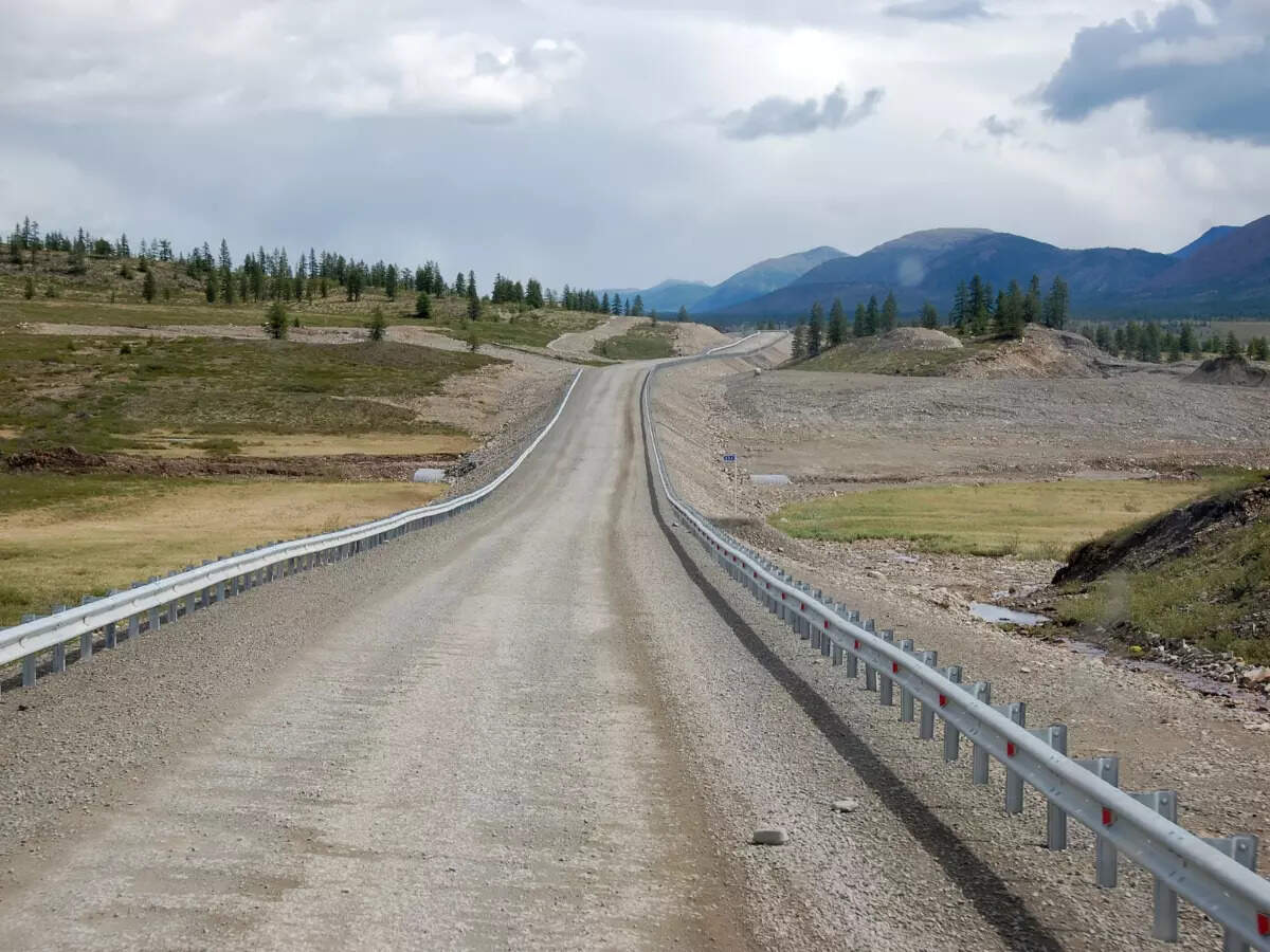 Exploring the infamous Road of Bones, Siberia's highway of death ...