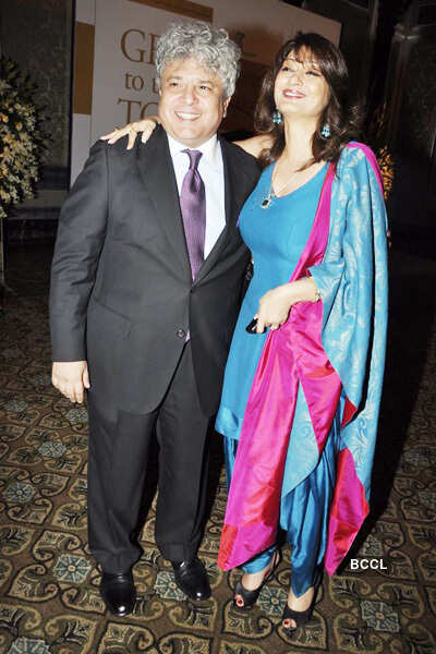 Suhel Seth with Sunanda Pushkar during his book launch in Mumbai