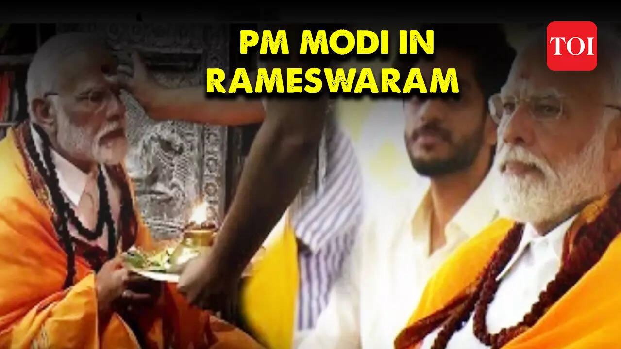 PM Modi offers prayers at Sri Arulmigu Ramanathaswamy Temple in Rameswaram