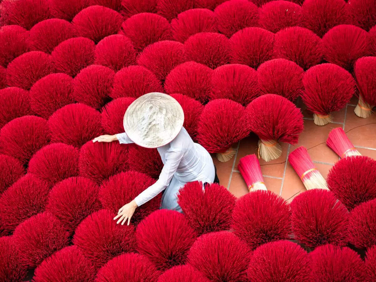 Vietnam's incense village turns into photographer's delight | Times of ...