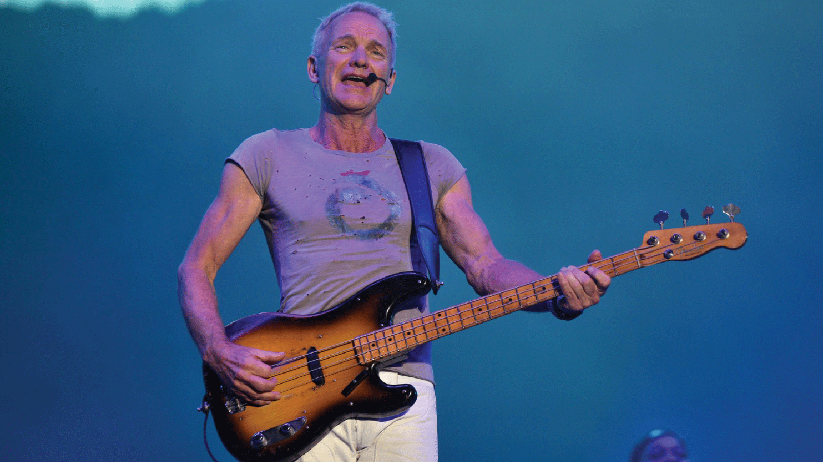 Sting gives a rousing performance in Mumbai