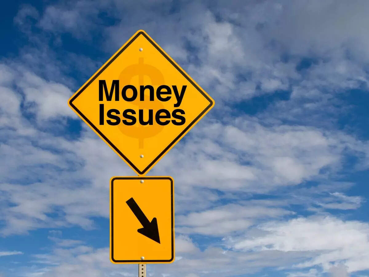 How to discuss money issues with your spouse