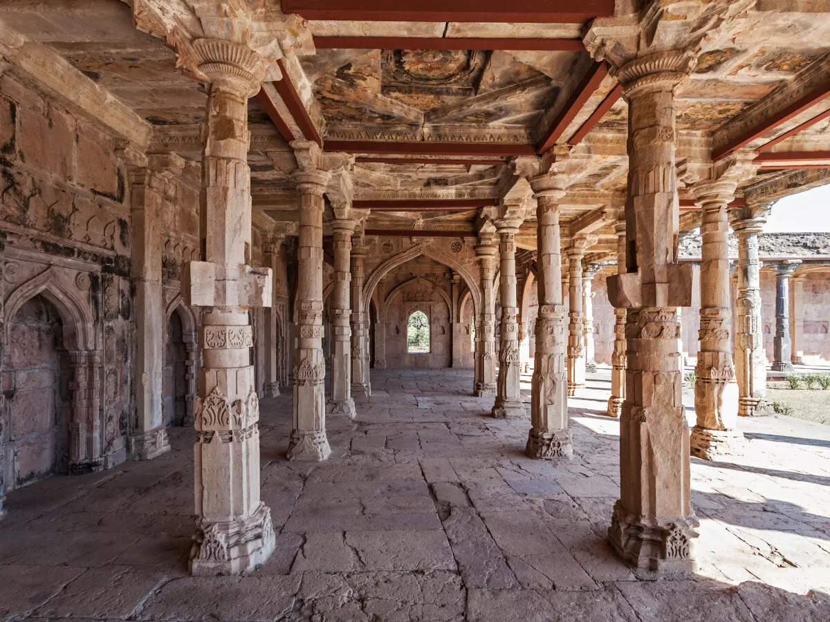 The mysteries of Mandu Fort for the curious travellers | Times of India ...