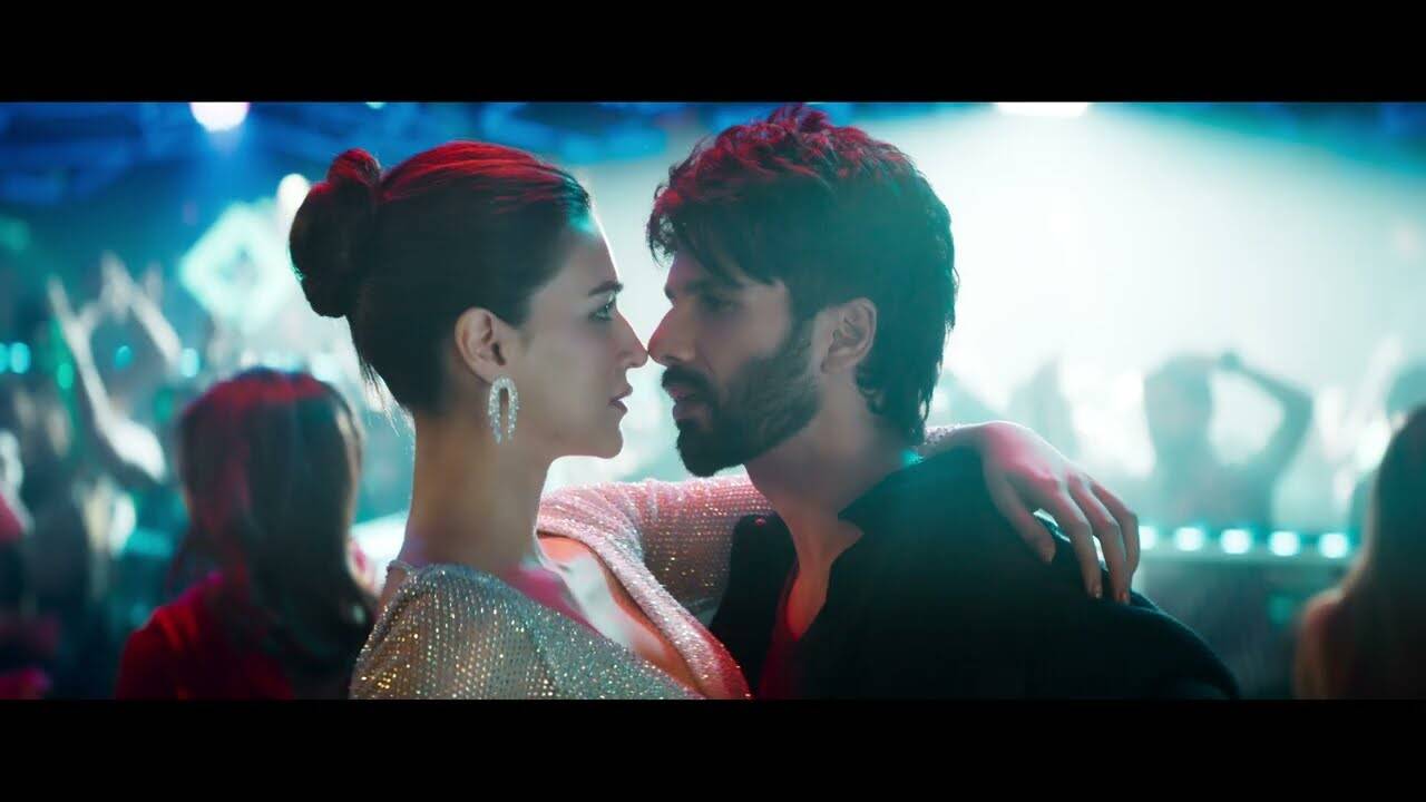 Teri Baaton Mein Aisa Uljha Jiya | Song - Gallan (Teaser)