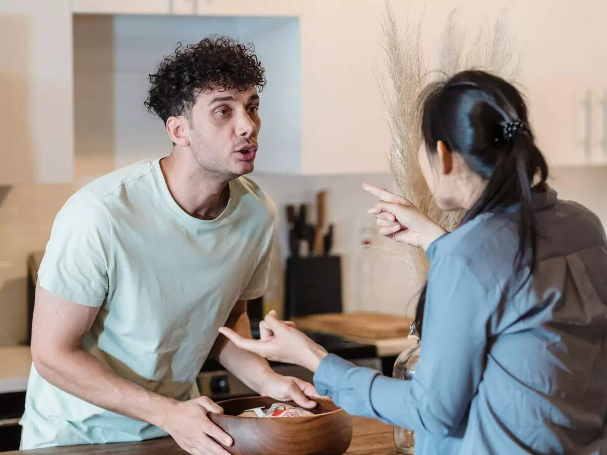 5 ways to instantly de-escalate an argument