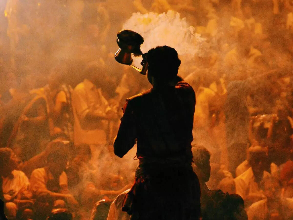 5 famous Hindu pilgrimage sites that can be reached via a trek