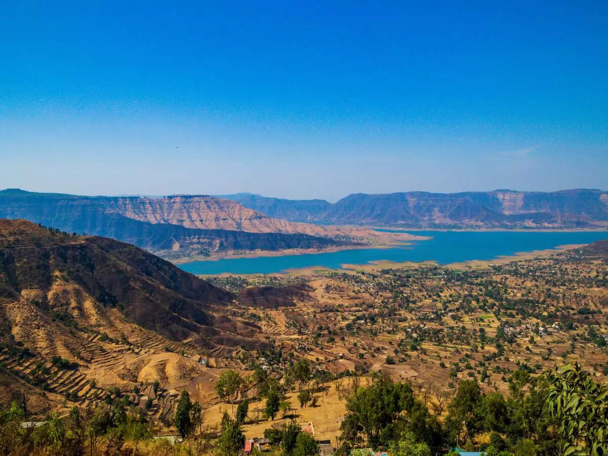 Bookmark these pretty hill stations in West India for a refreshing ...
