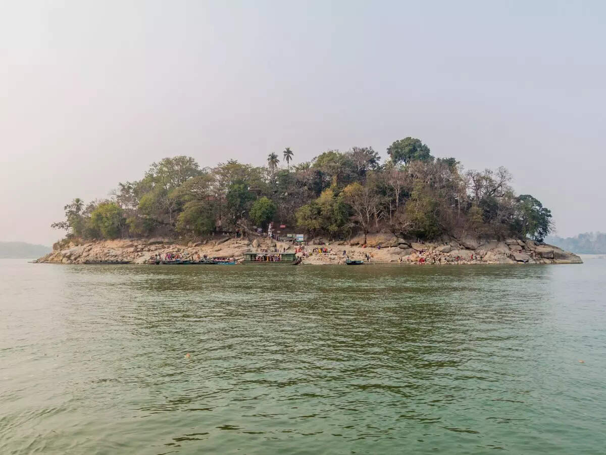 This river in Assam is the only MALE river in India! Can you guess the ...