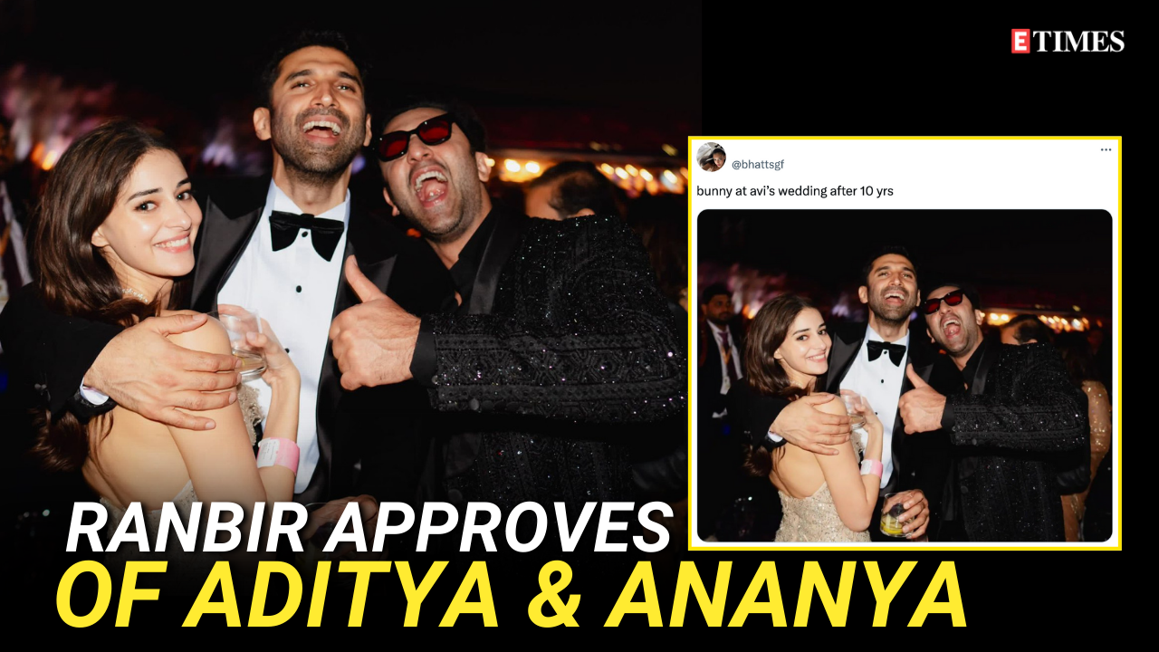 Ranbir Kapoor poses with Aditya Roy Kapur & Ananya Panday, netizens react | Anant-Radhika pre ...