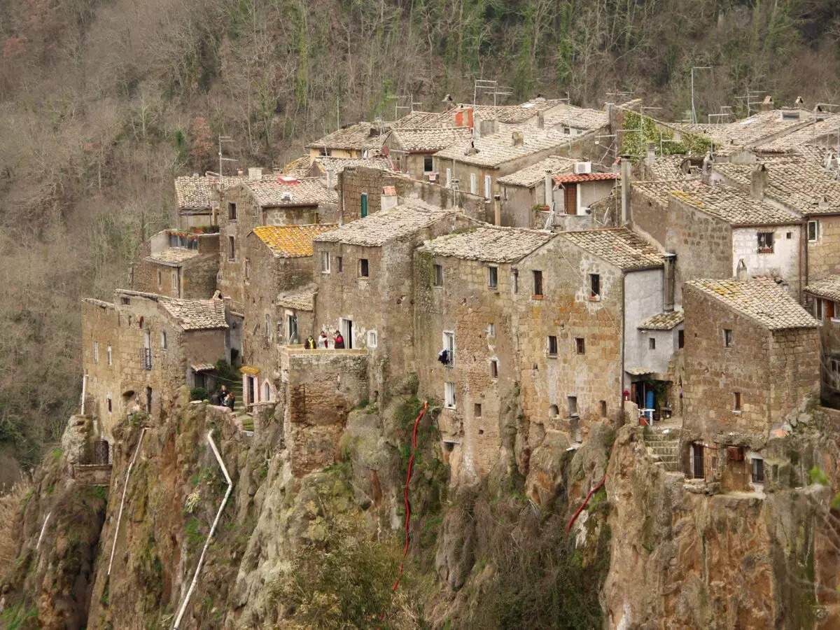 6 fascinating facts about Calcata Vecchia, the forgotten land of ...