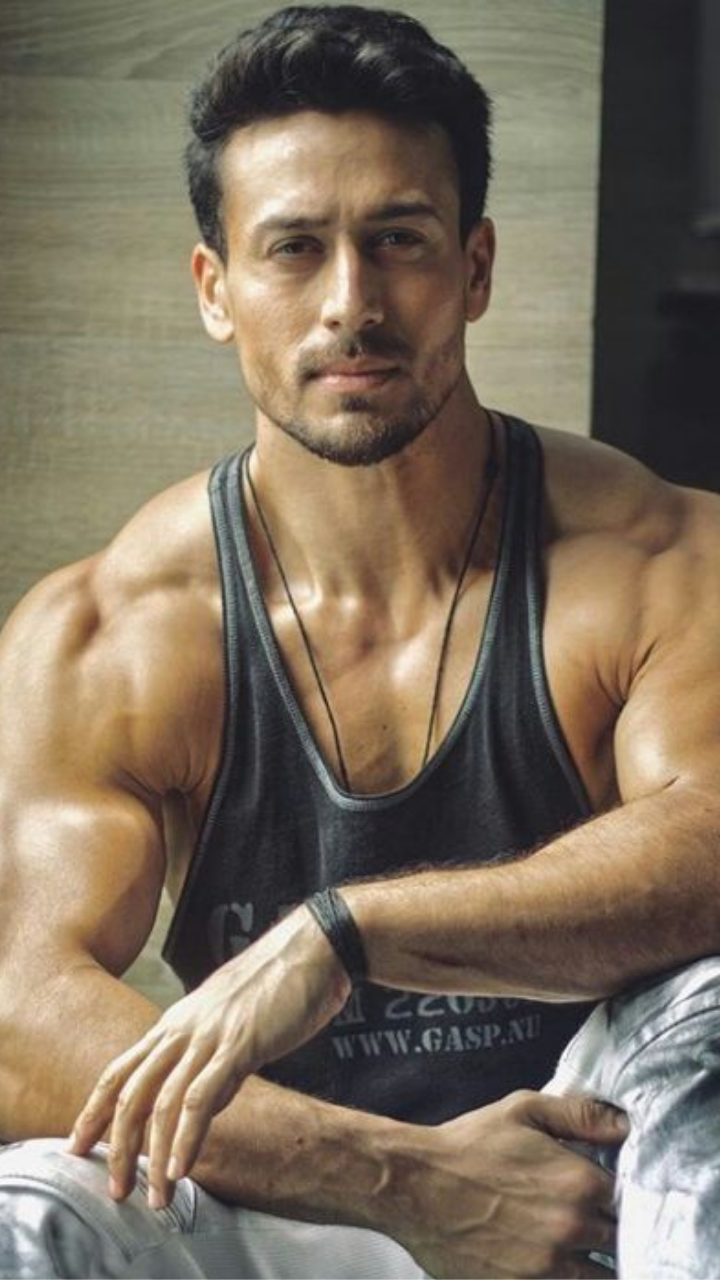 Bollywood Actors Body Bollywood Dads: Celebrity Fathers Over 40 Who