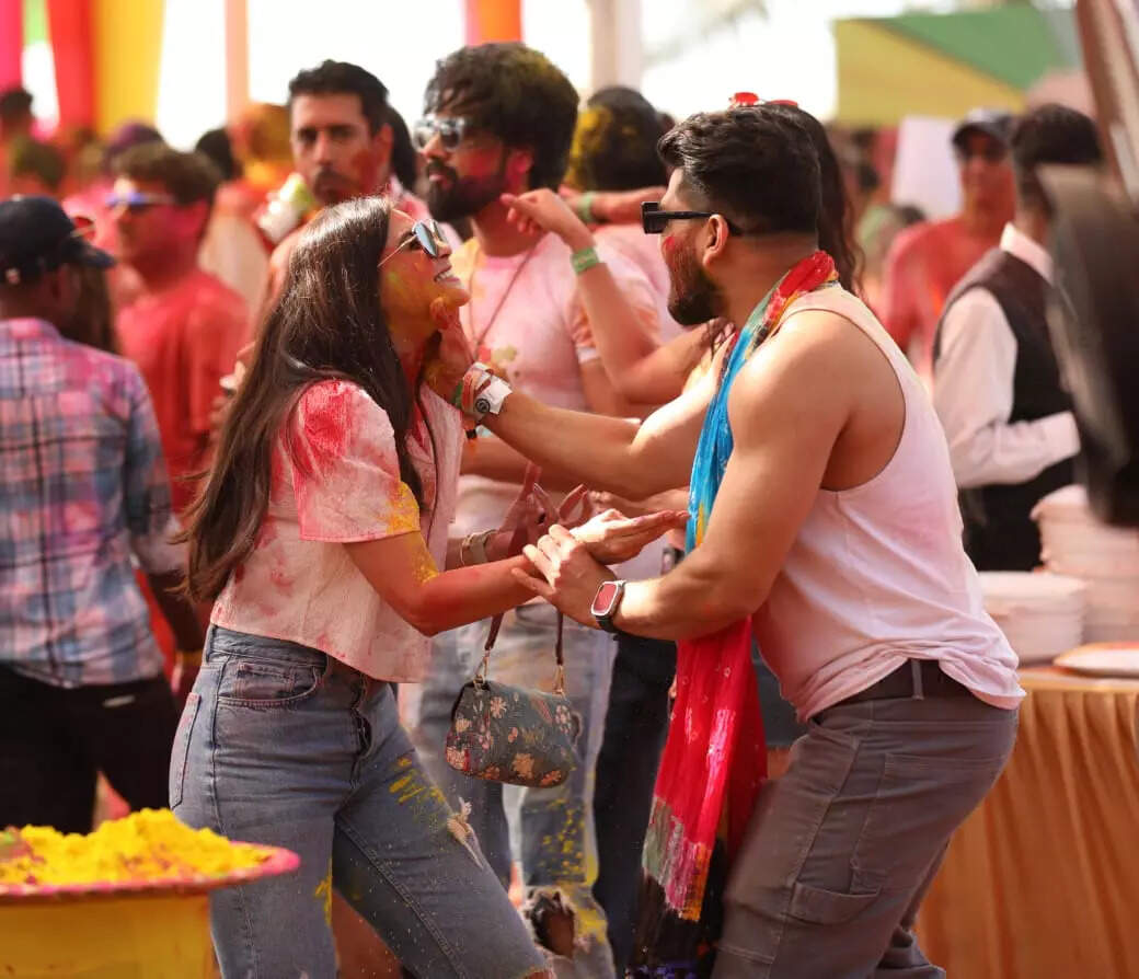 Rang Barse: Catch all the fun at MD Vineet Jain's Holi party