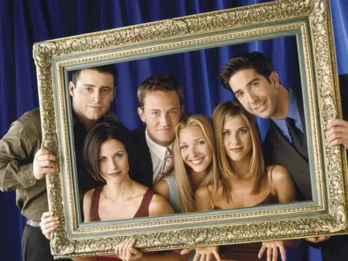 Friends: Reviving Memories: Revisiting the iconic 90's show 'Friends ...