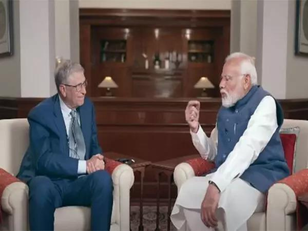 P M Modi and Bill Gates discuss ethical AI usage, importance of millets ...