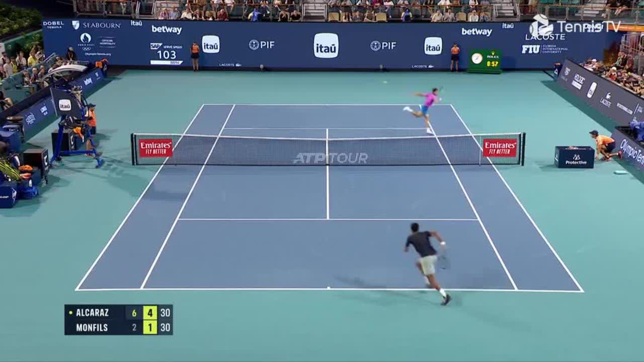 Carlos Alcaraz hot shot vs Gael Monfils