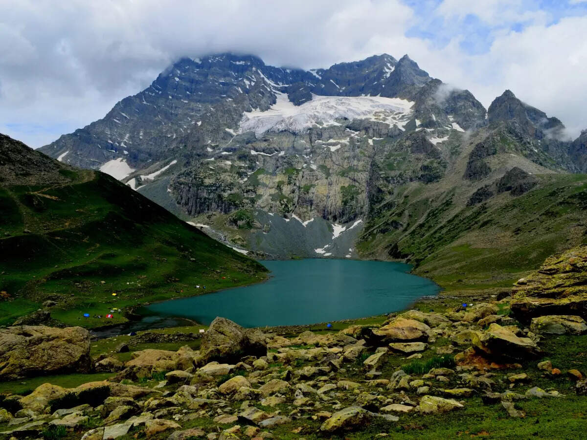 Kashmir Great Lakes Trek – an unforgettable summer experience | Times ...