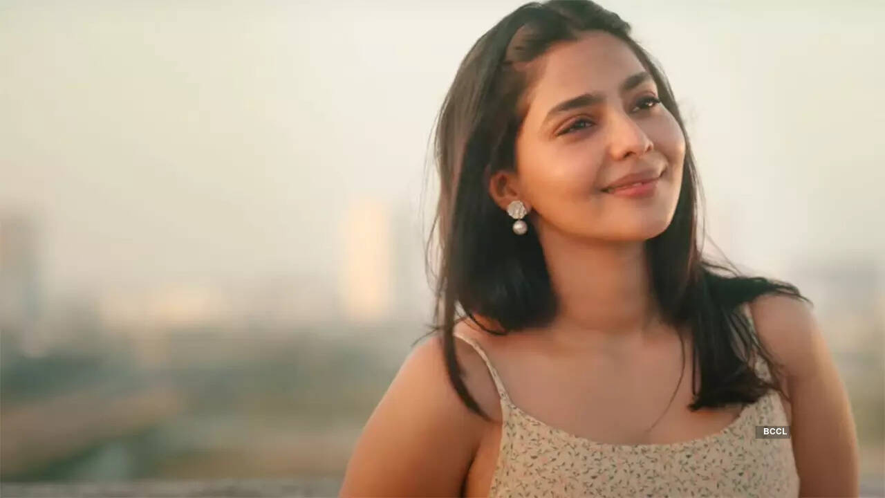 Pon Ondru Kanden Movie 2024 | Review, Cast, Trailer, Posters, Watch ...