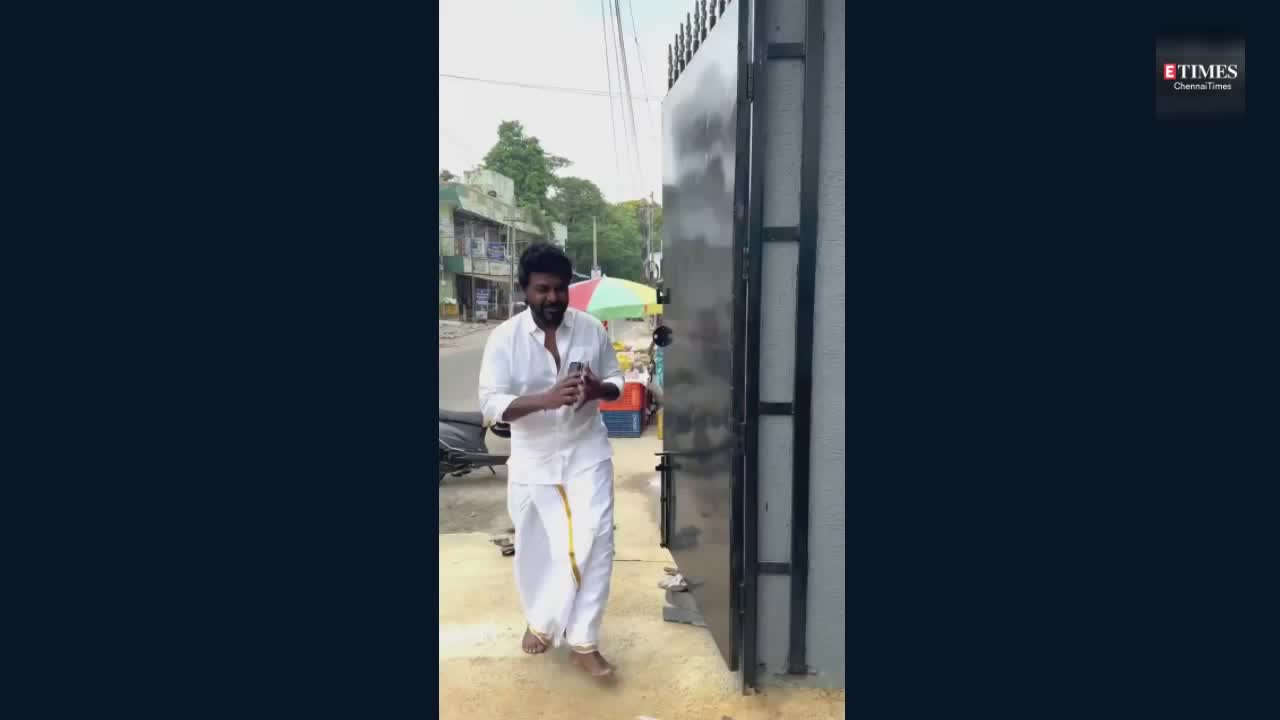 Raghava Lawrence visits Sai Baba temple built by Vijay