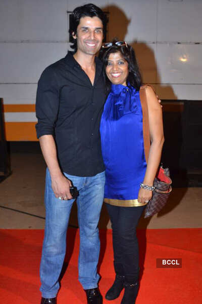 Amit Gaur at the performance show of Pandit Vishwa, Mohan Bhatt and ...