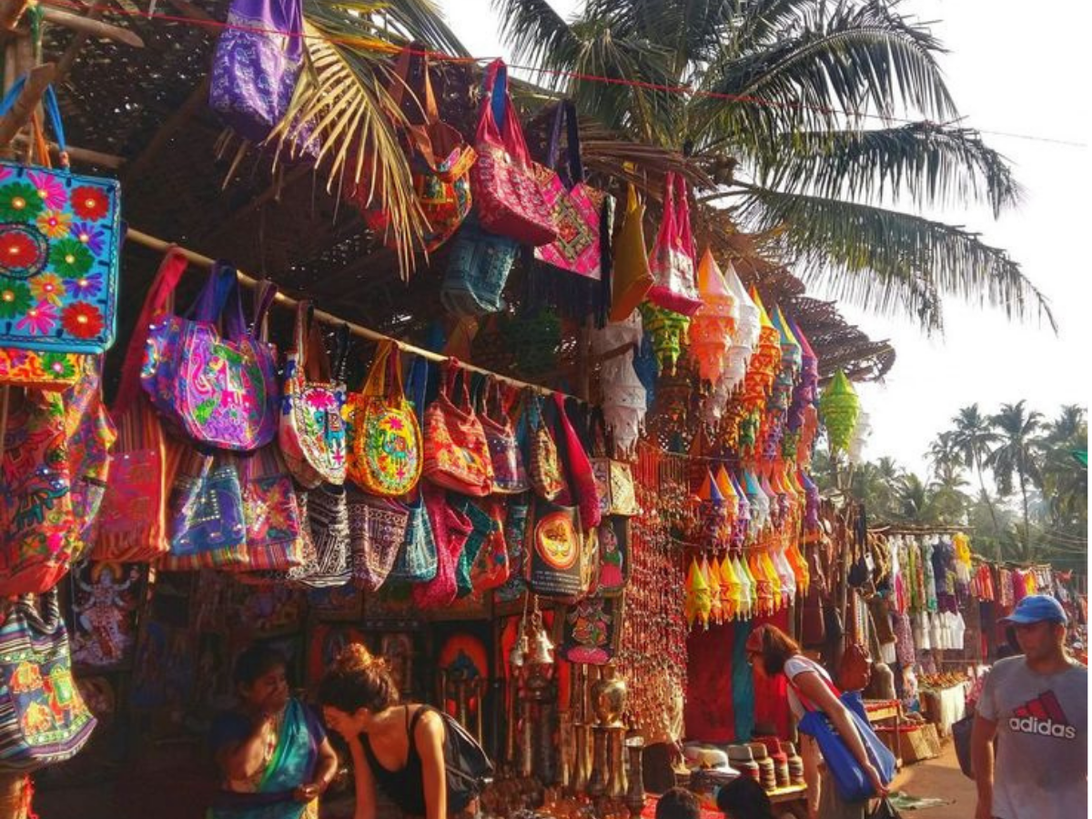 5 best places to shop till you drop in Goa