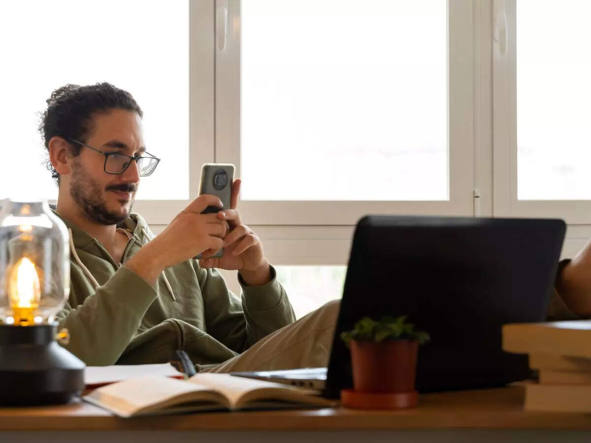 How to stop procrastinating at work and be more productive