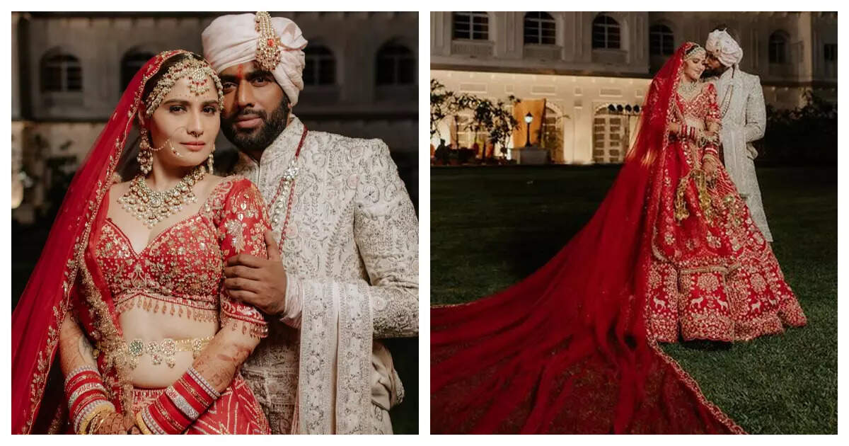 Arti Singh and Dipak Chauhan look dreamy in these wedding photos; you ...