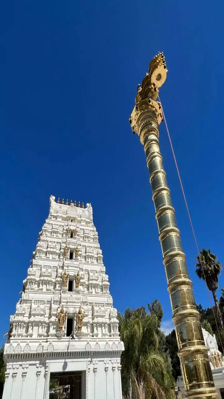 Famous Temples In World BAPS Swaminarayan Mandir In Robbinsville, New