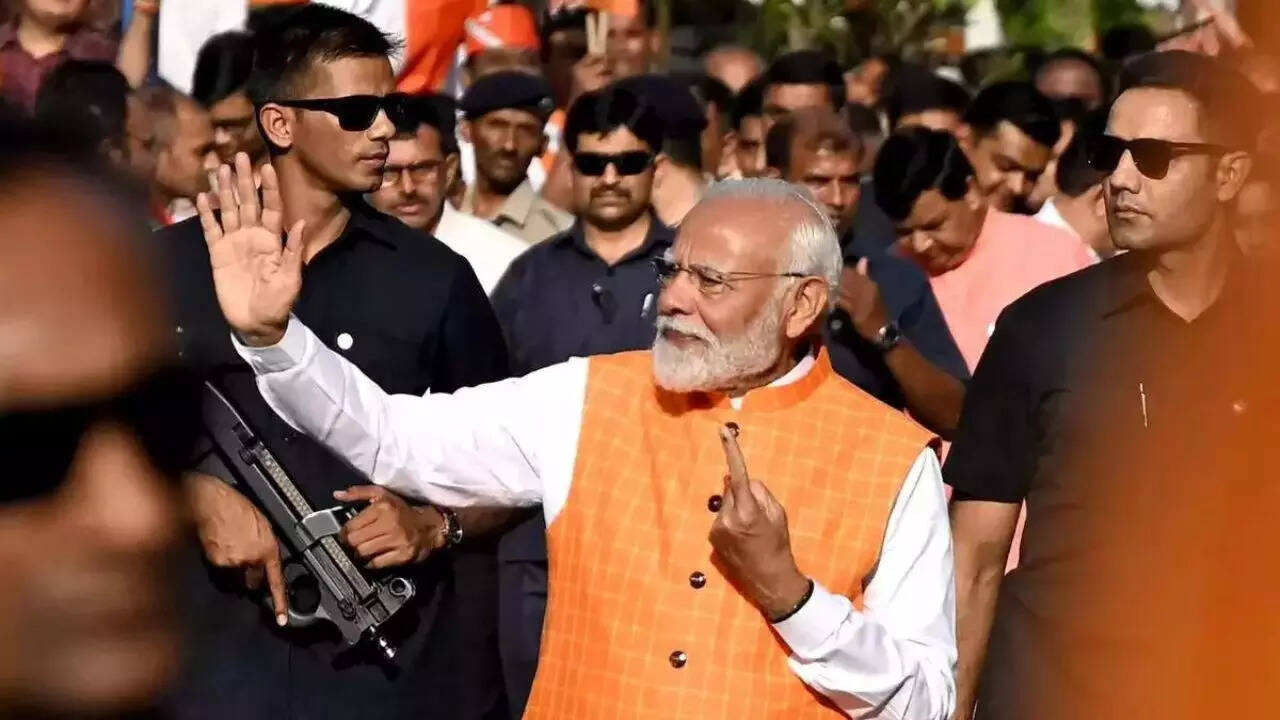 Lok Sabha Elections Phase 3 Pm Modi Casts His Vote In Ahmedabad
