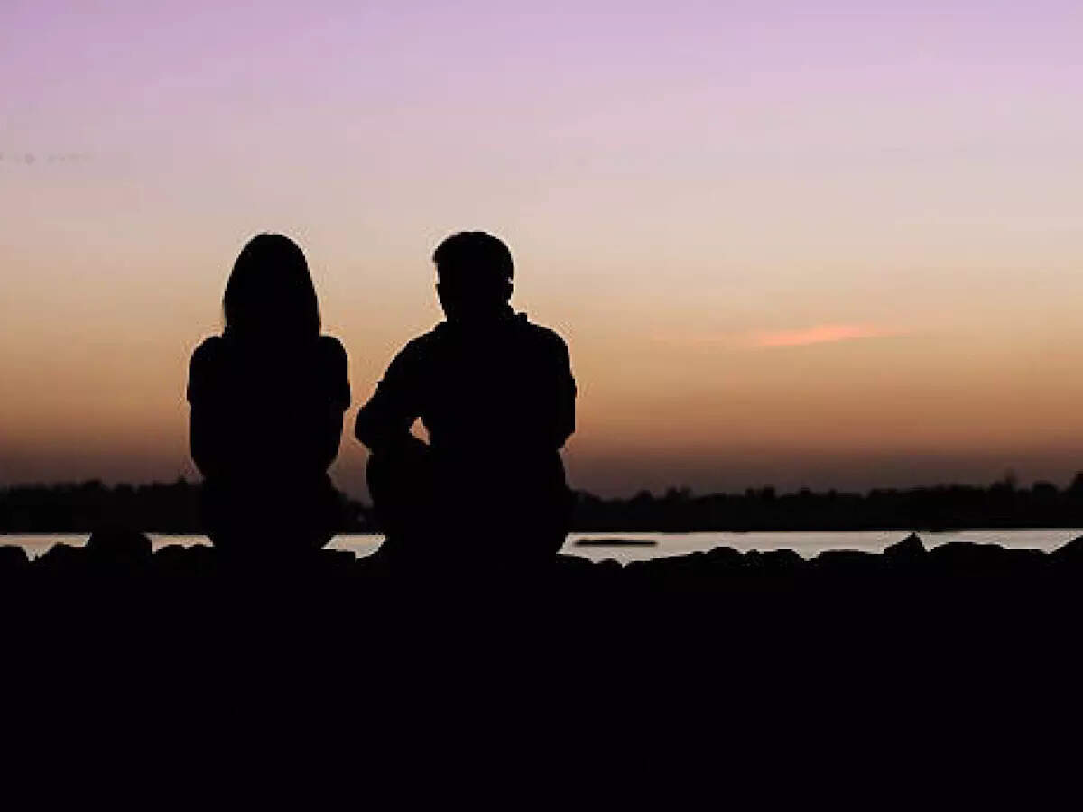 Tips for long-distance couples to stay connected