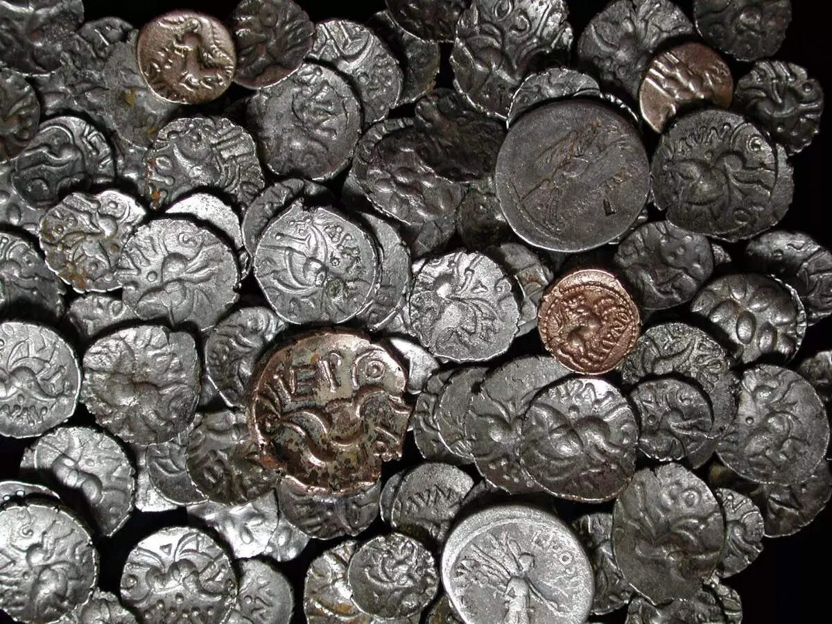 8 oldest coins in the world