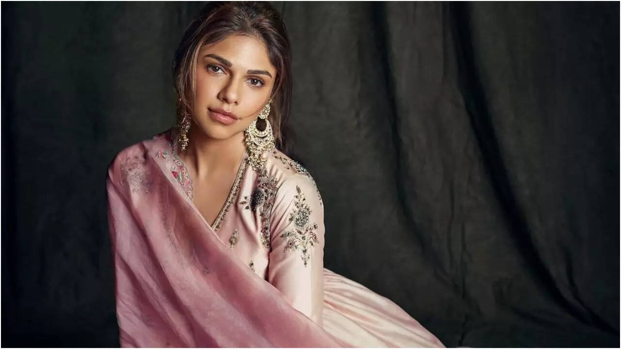 Who is Sharmin Segal? All you need to know about the 'Heeramandi ...