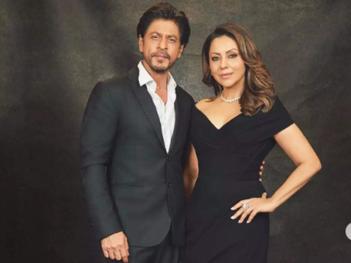 Shah Rukh Khan and Gauri Khan’s relationship decoded by body language ...