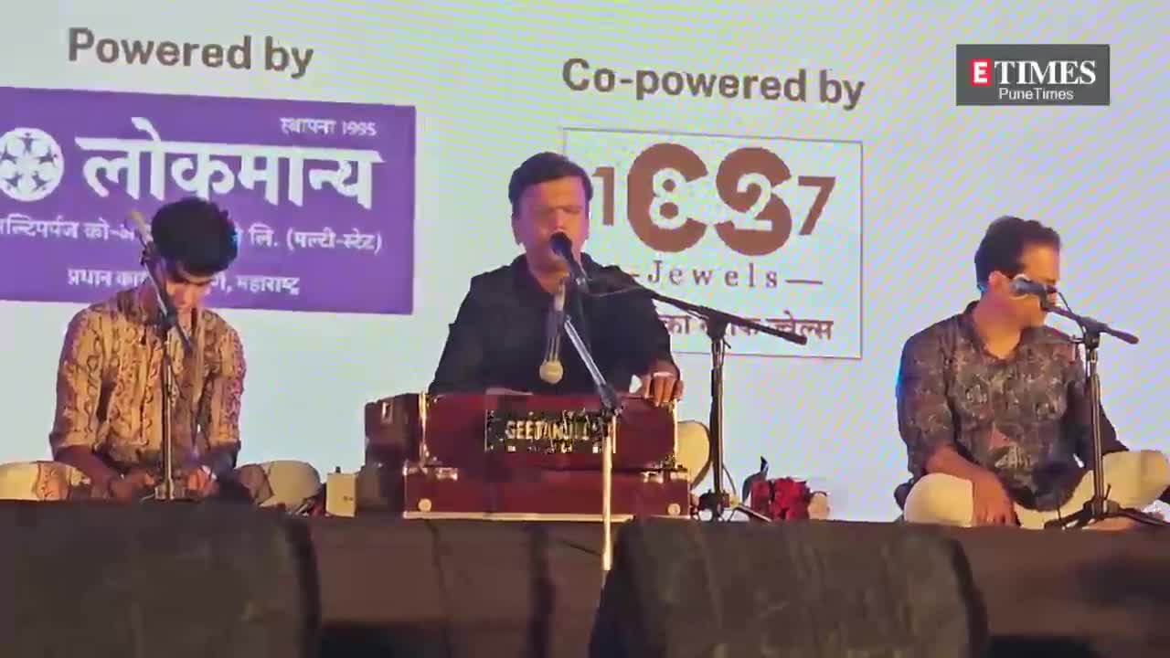 'Damalelya Babachi Kahani' by Salil Kulkarni