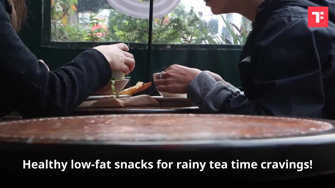 Low-fat, low-calorie tea-time snacks that are perfect for Monsoon ...