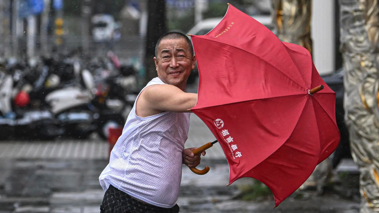 Super typhoon wrecks China: Chaos unleashed accompanied by heavy rains and fierce winds