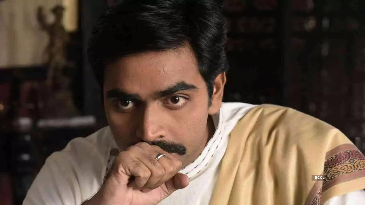 From being Hiralal Sen to embodying revolutionary Binay Basu on screen ...