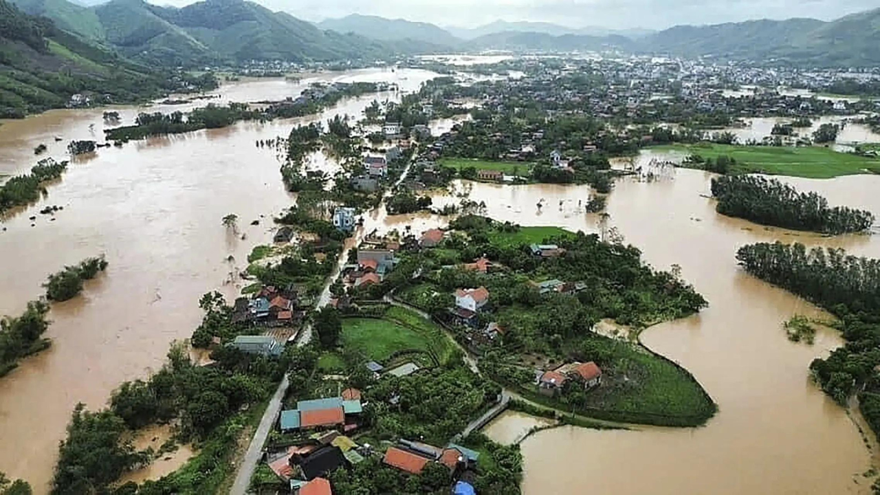In pics: After typhoon Yagi's destruction, massive floods in Vietnam ...