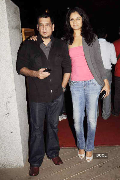 Tejaswini Kolhapure with husband Pankaj Sarswat during the launch of 'Mangiamo' restaurant