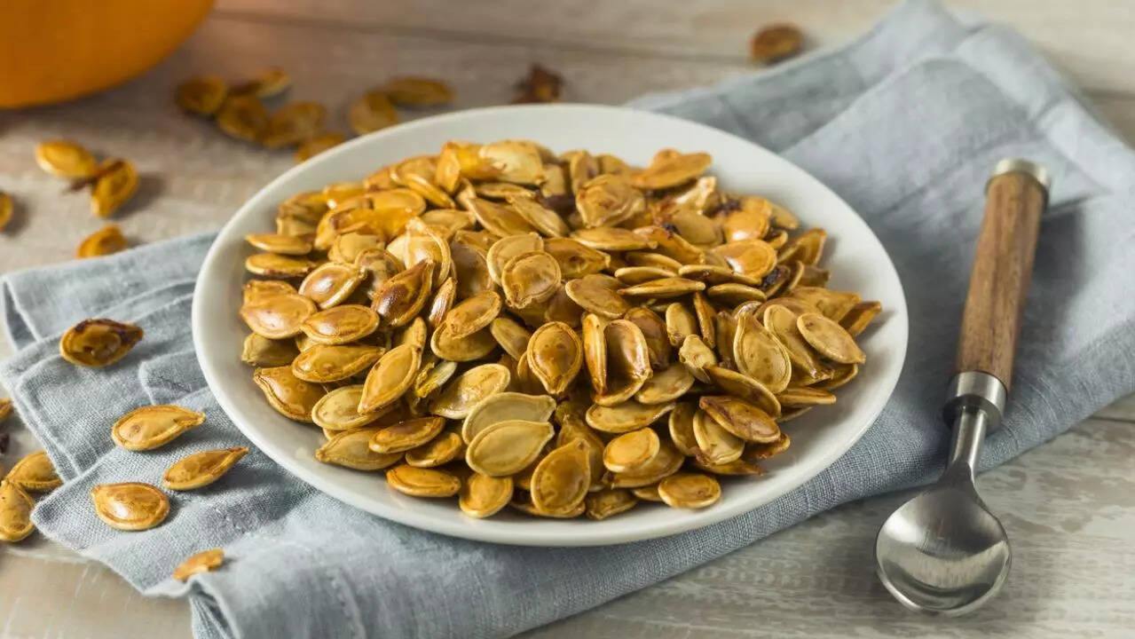 Roasted pumpkin seeds for weight loss: 5 ways to add…