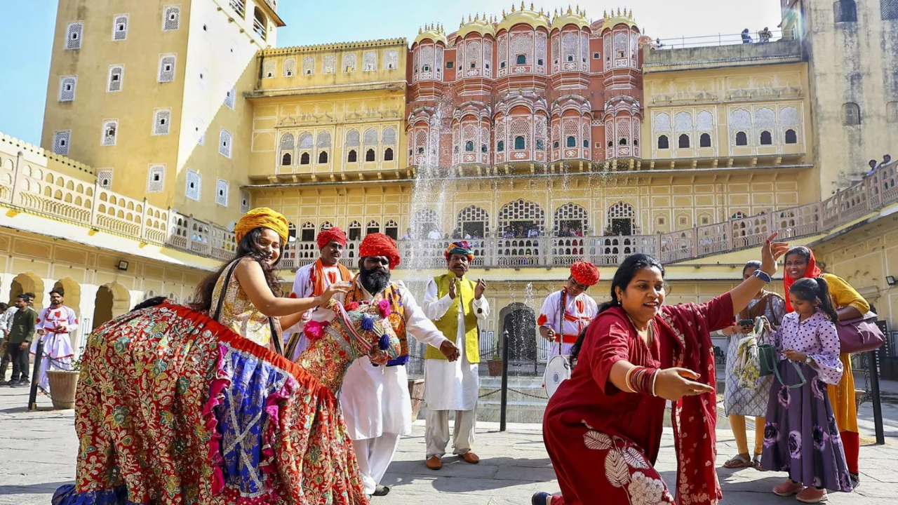 Jaipur Turns 297: Music, dance, devotional celebrations. See pics